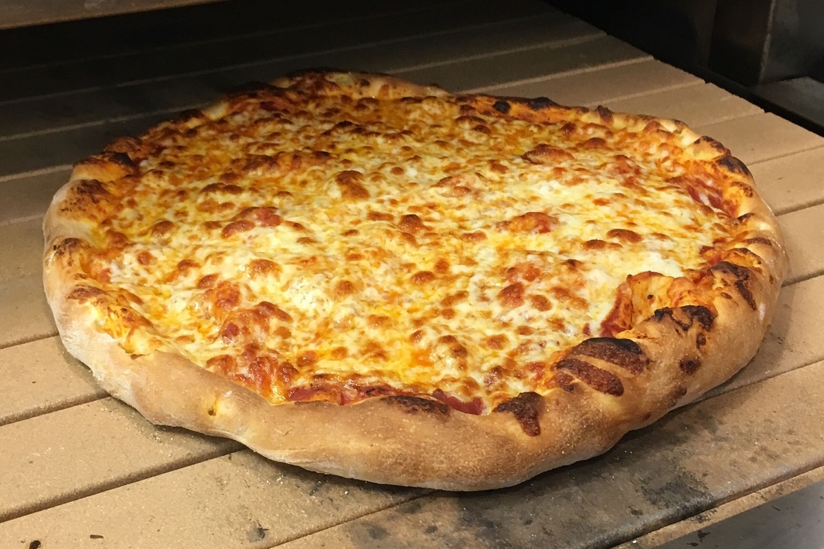 15 Best Pizza in Panama City Beach, Florida | Buzz On The Beach